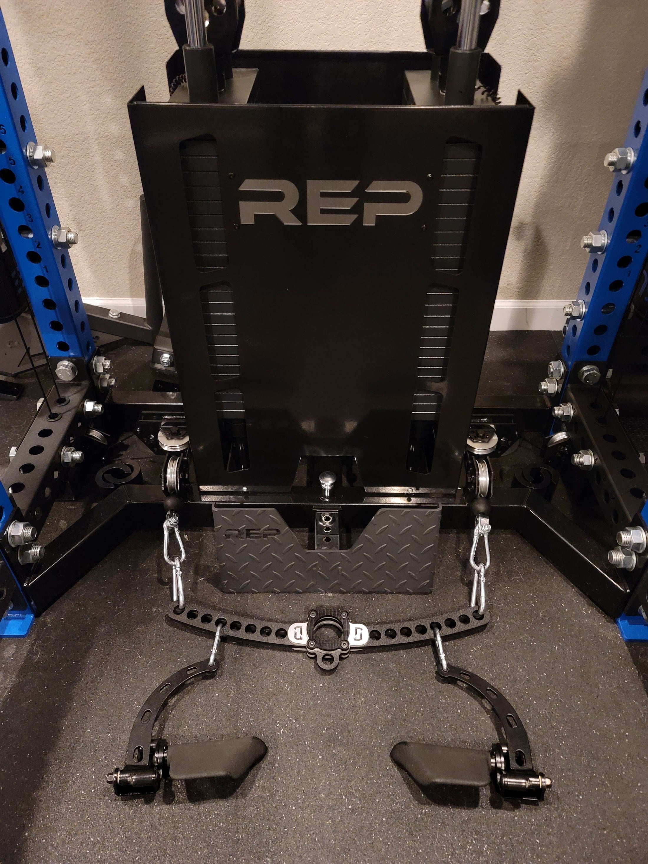 The Shorty Bar – Darko Lifting